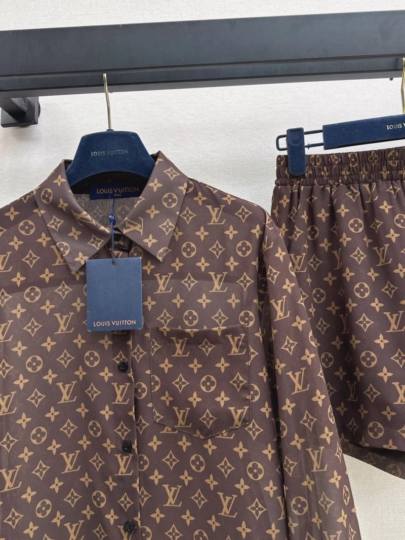 Top match Louis Vuitton Long Suits