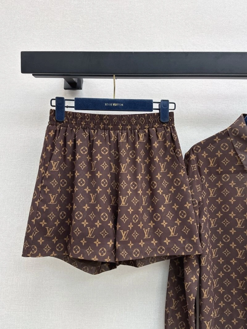 Top match Louis Vuitton Long Suits