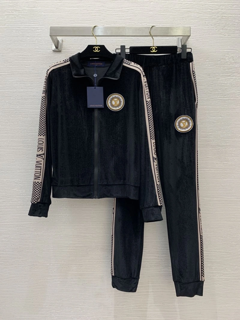 Perfect replica Louis Vuitton Long Suits