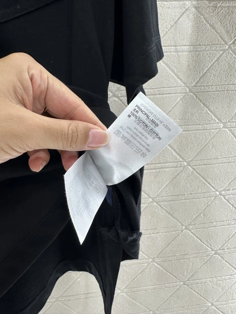 Perfect replica Louis Vuitton Long Suits