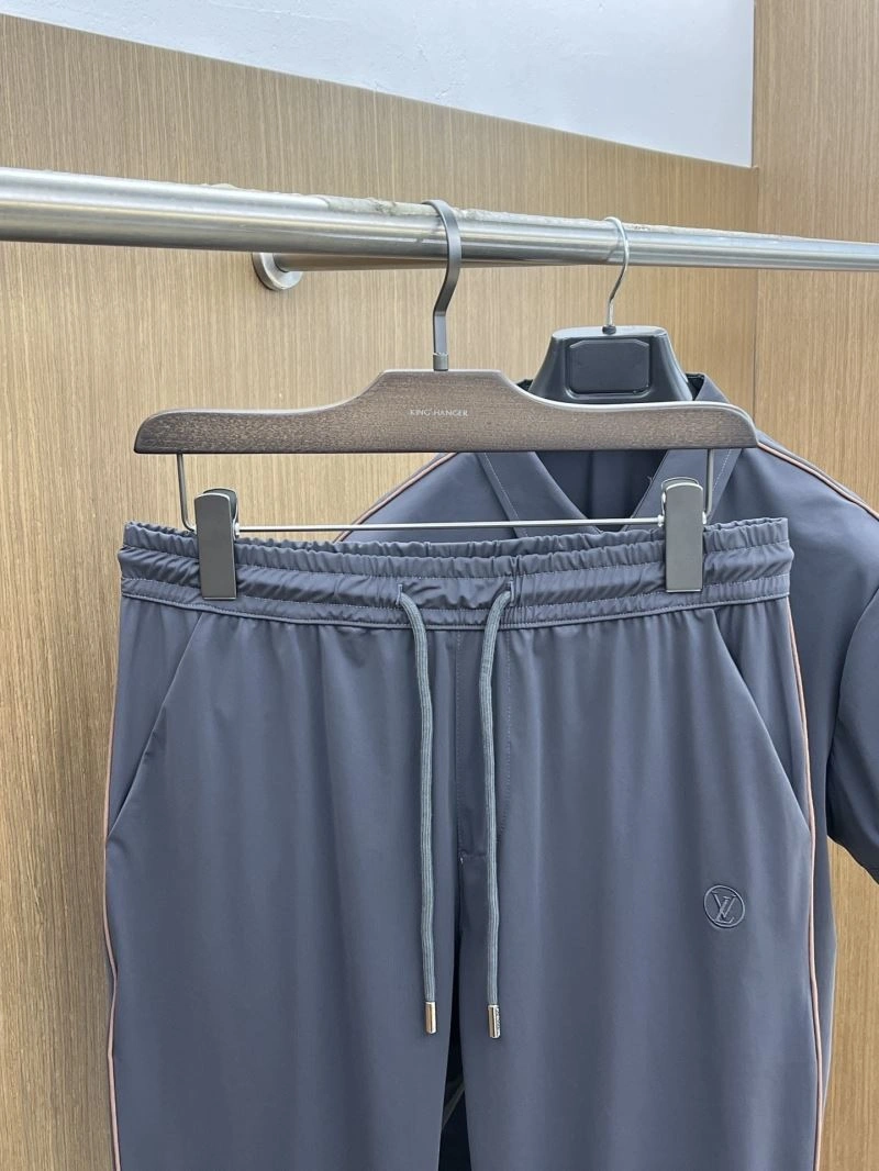 Accurate model Louis Vuitton Long Suits