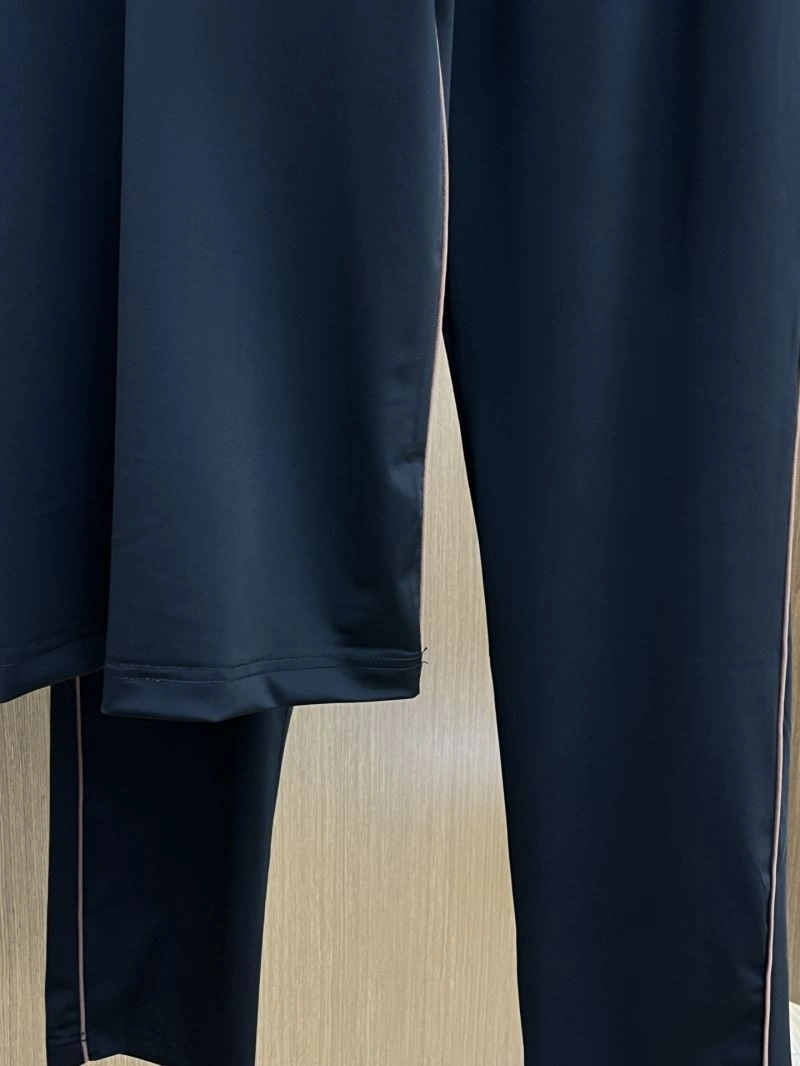 Exact replica Louis Vuitton Long Suits