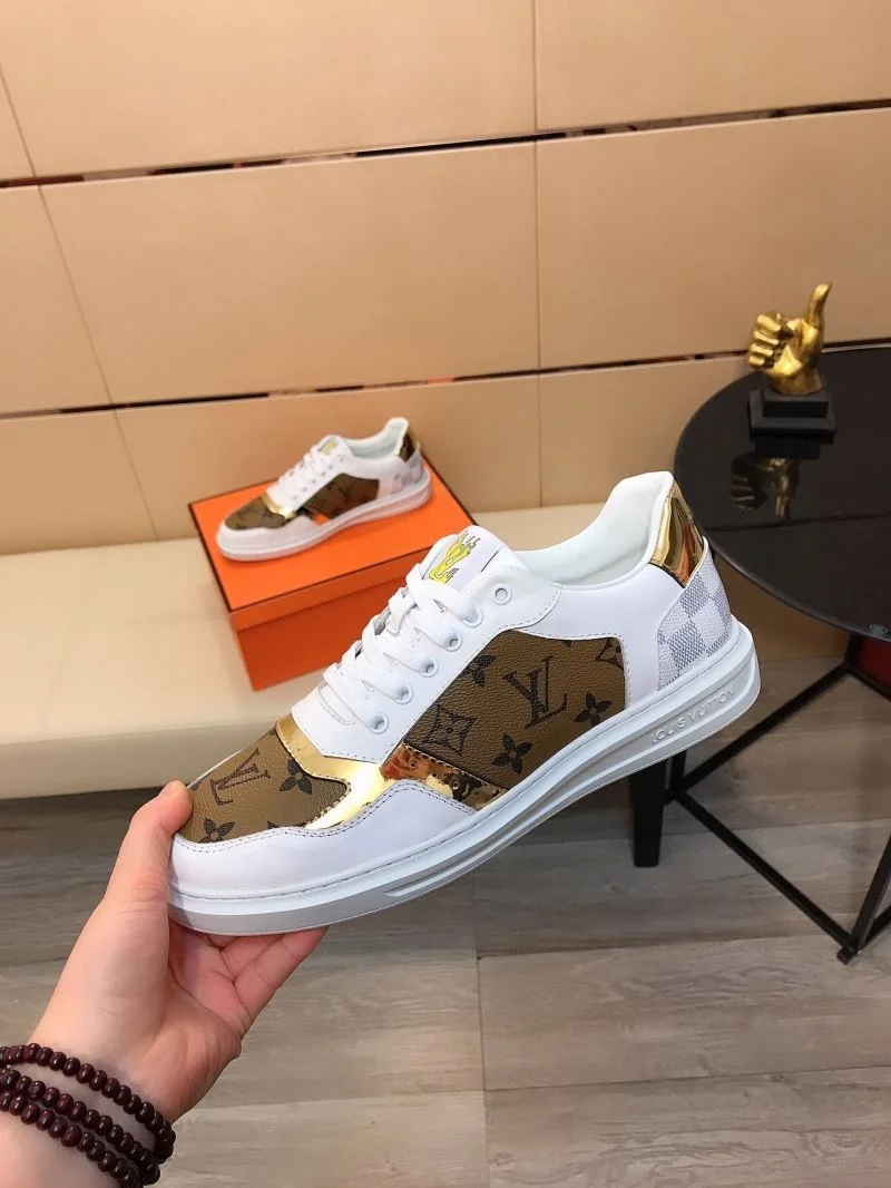 Accurate model Louis Vuitton Low Shoes