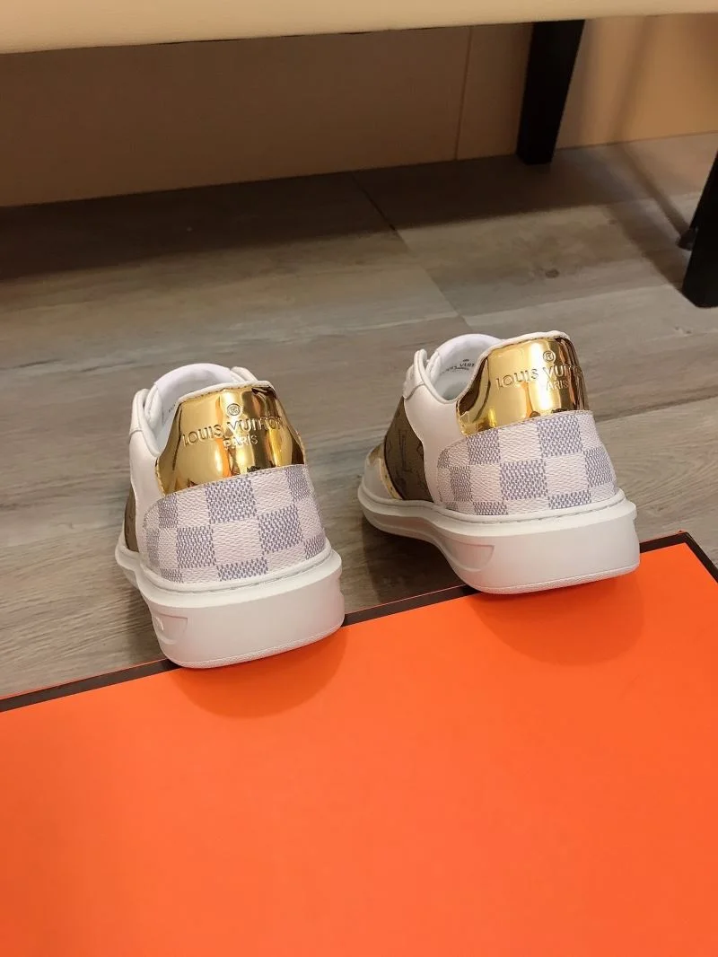 Accurate model Louis Vuitton Low Shoes
