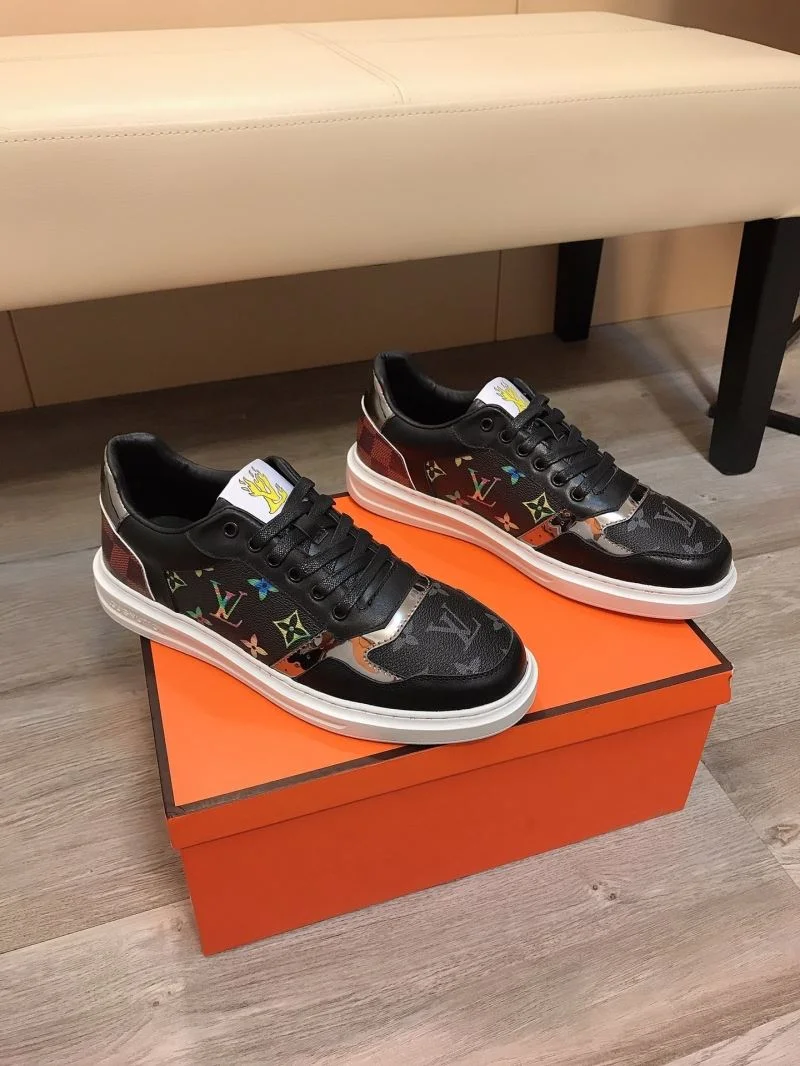 Accurate model Louis Vuitton Low Shoes