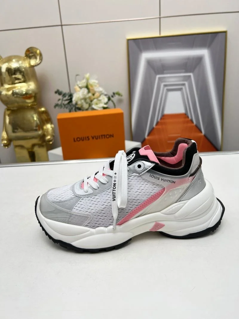 Perfect replica Louis Vuitton Low Shoes