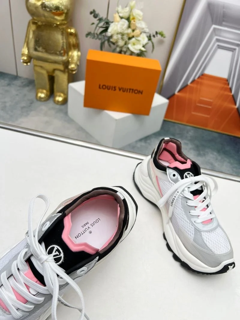 Perfect replica Louis Vuitton Low Shoes