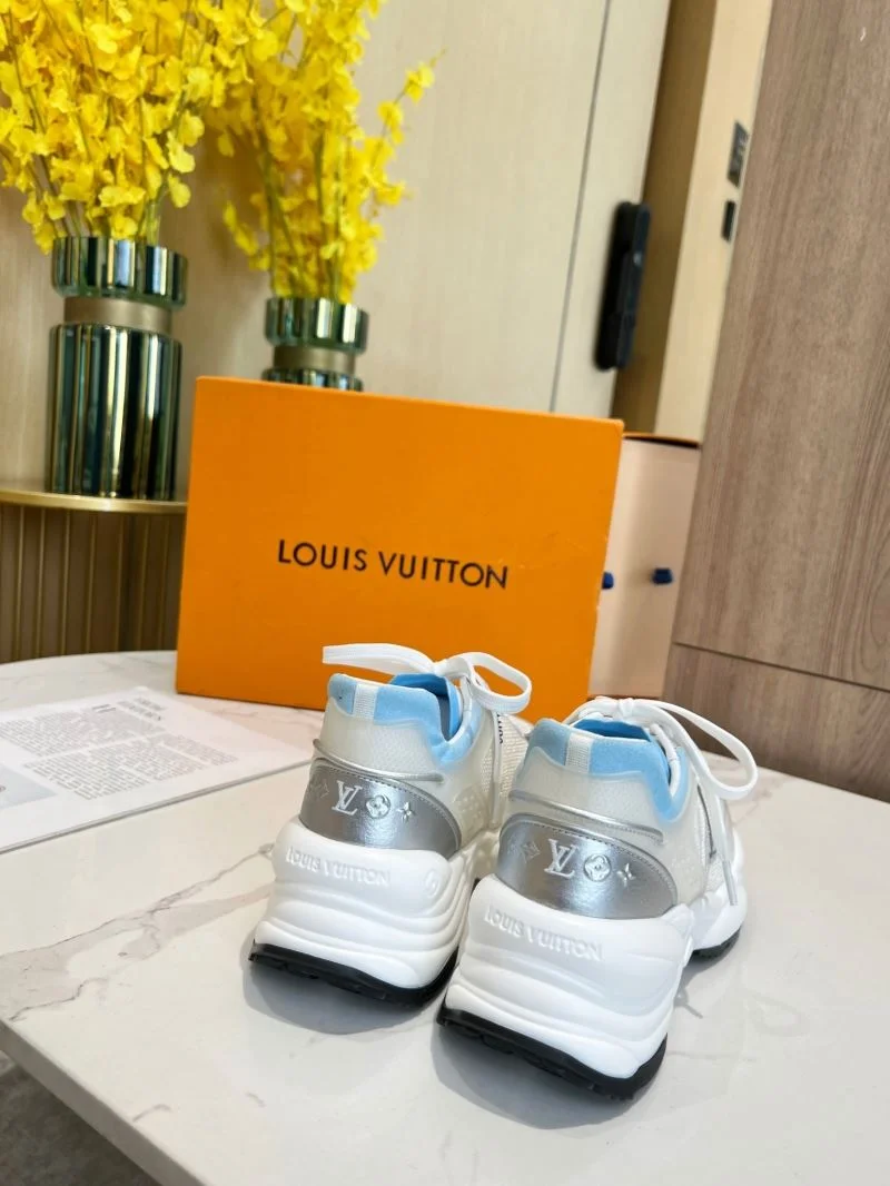 Perfect replica Louis Vuitton Low Shoes