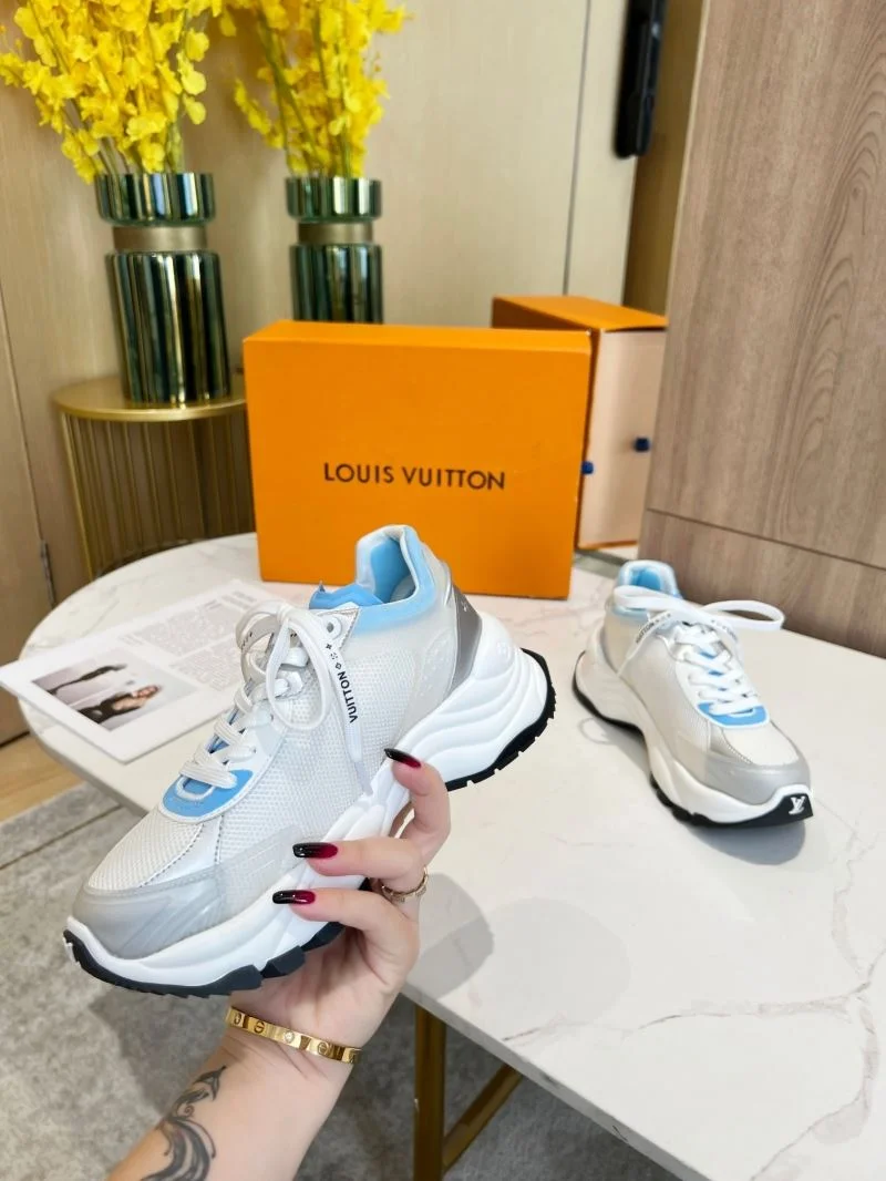 Perfect replica Louis Vuitton Low Shoes