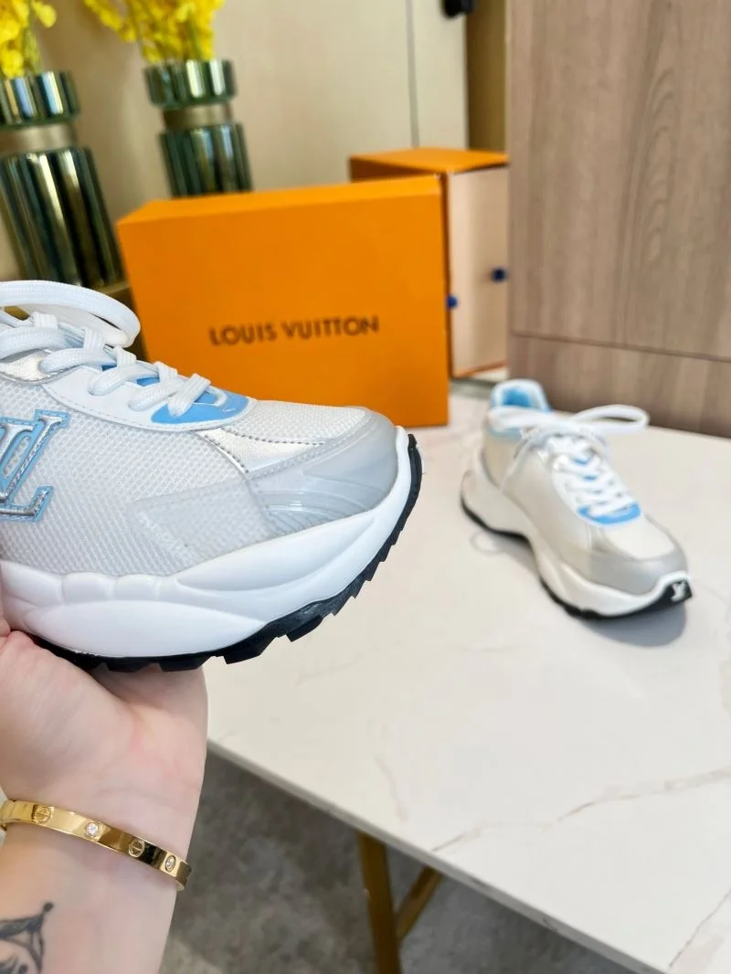 Perfect replica Louis Vuitton Low Shoes