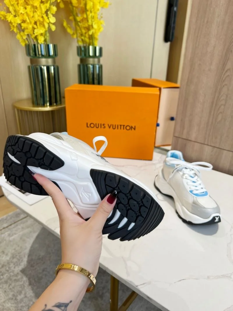Perfect replica Louis Vuitton Low Shoes