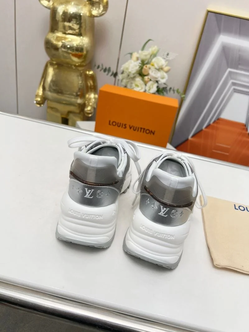Perfect replica Louis Vuitton Low Shoes