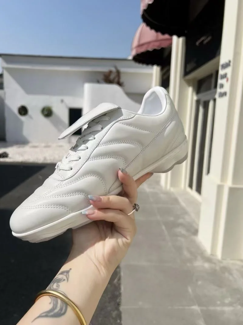Mirror quality Louis Vuitton Low Shoes