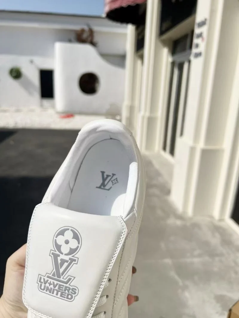 Mirror quality Louis Vuitton Low Shoes