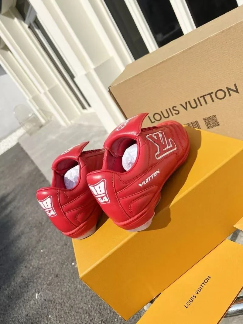 Exact replica Louis Vuitton Low Shoes