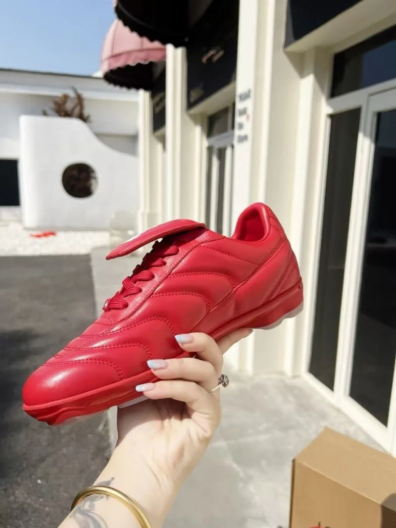 Exact replica Louis Vuitton Low Shoes