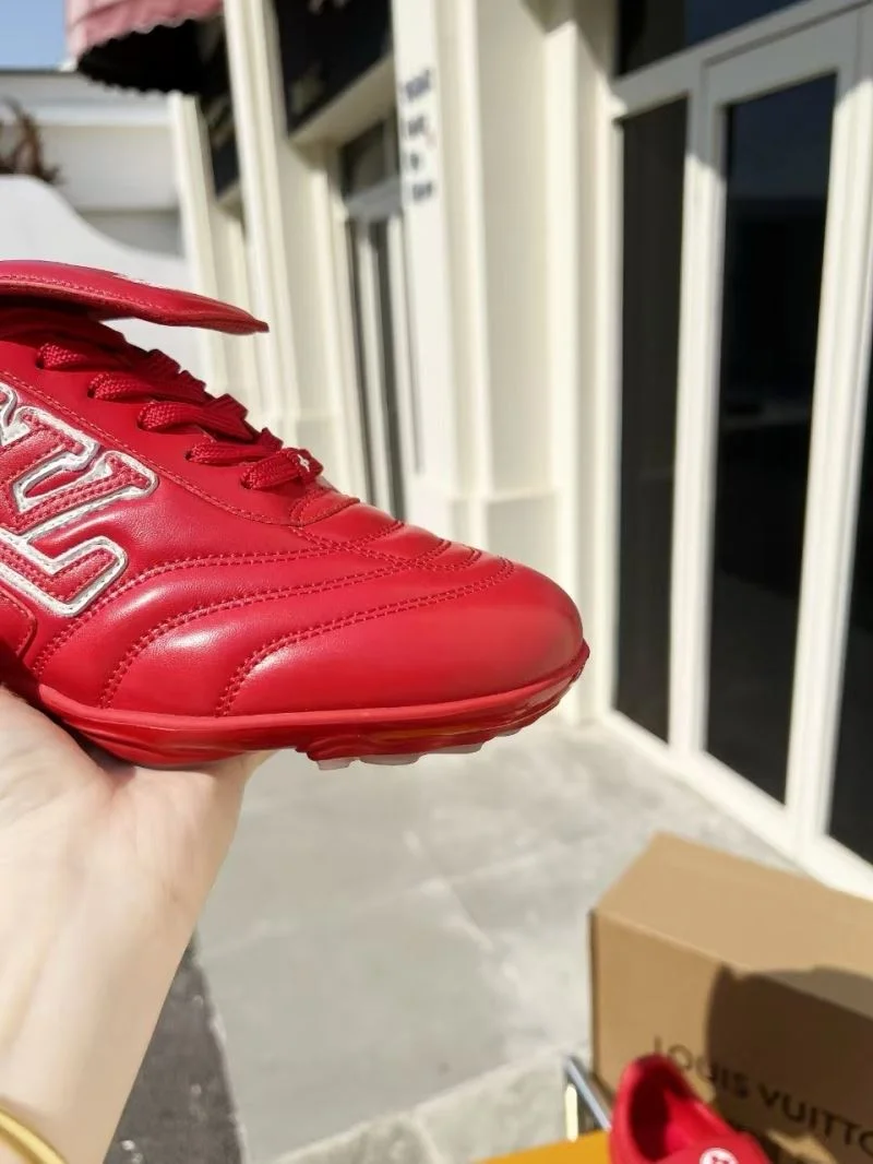 Exact replica Louis Vuitton Low Shoes