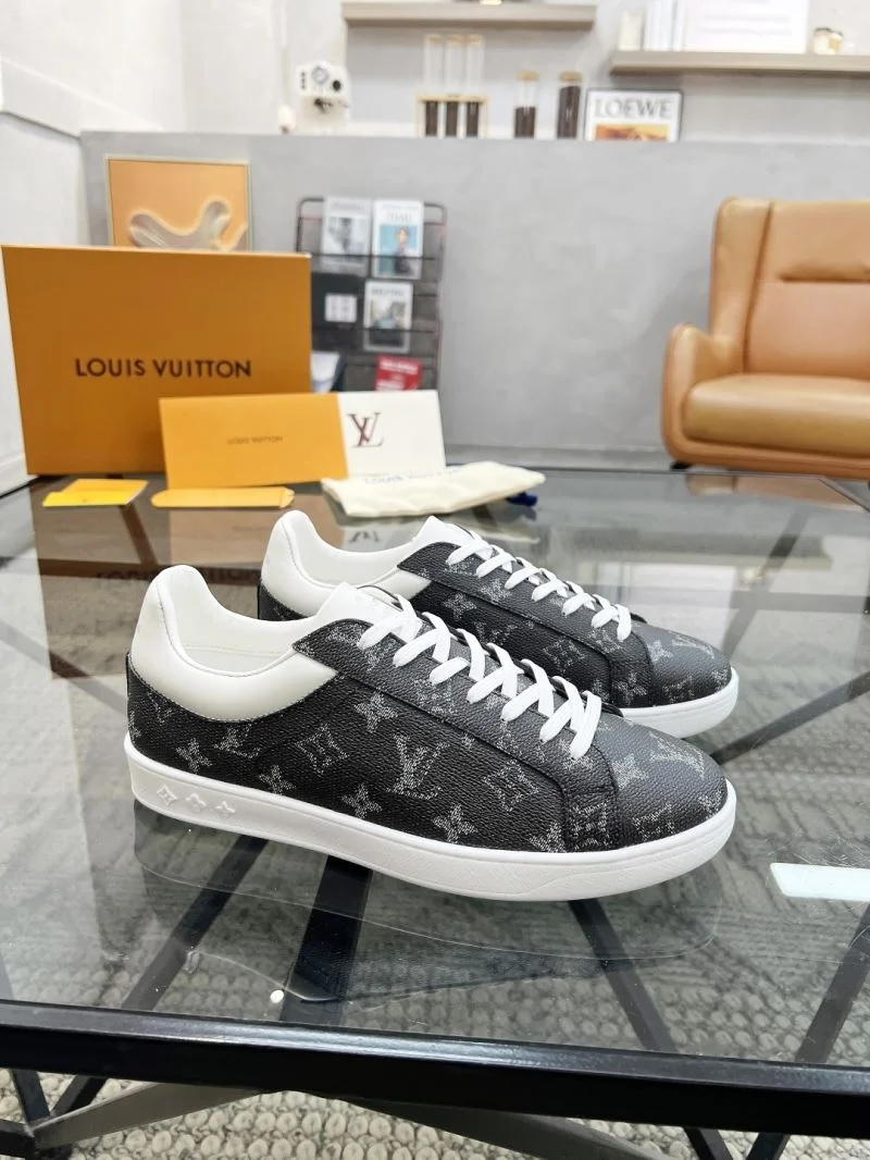 Louis Vuitton Low Shoes