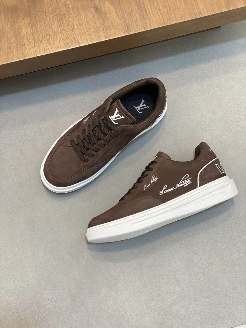 Accurate model Louis Vuitton Low Shoes