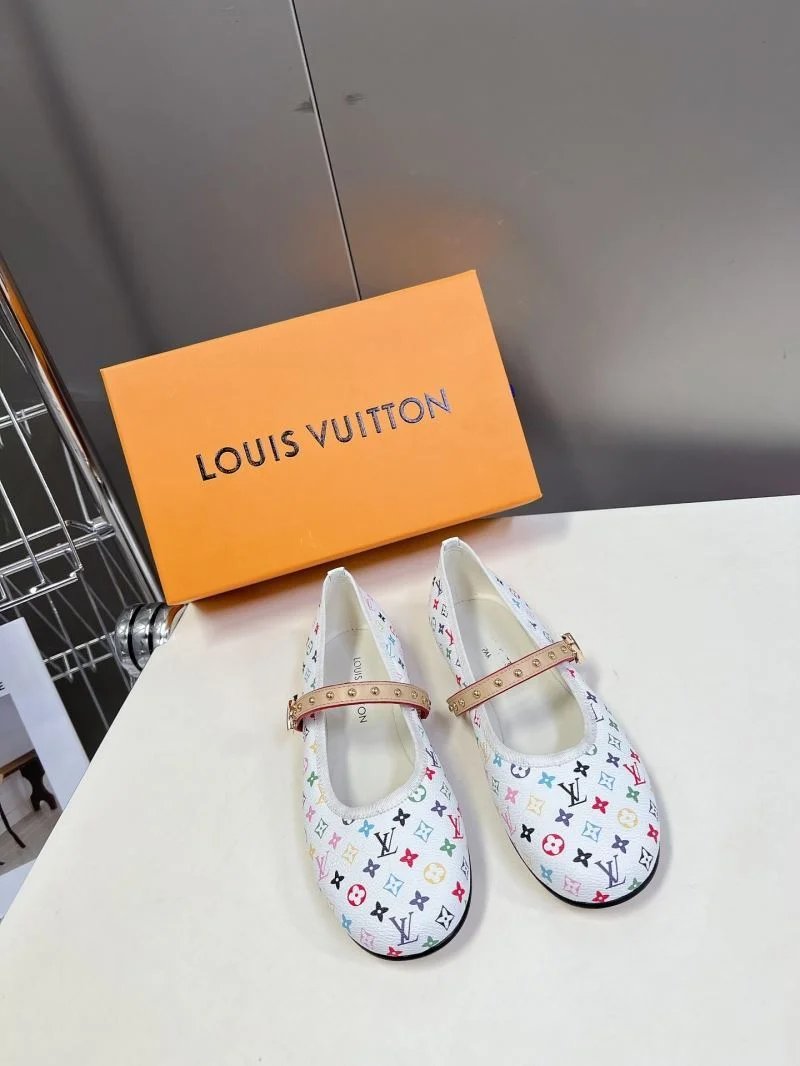 Louis Vuitton Low Shoes