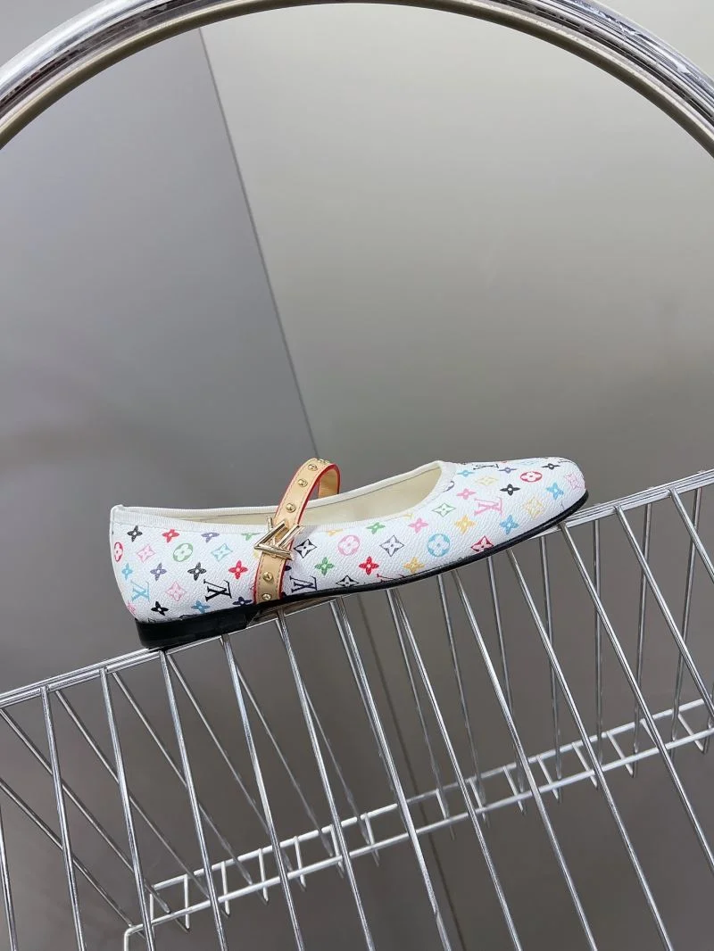 Top match Louis Vuitton Low Shoes