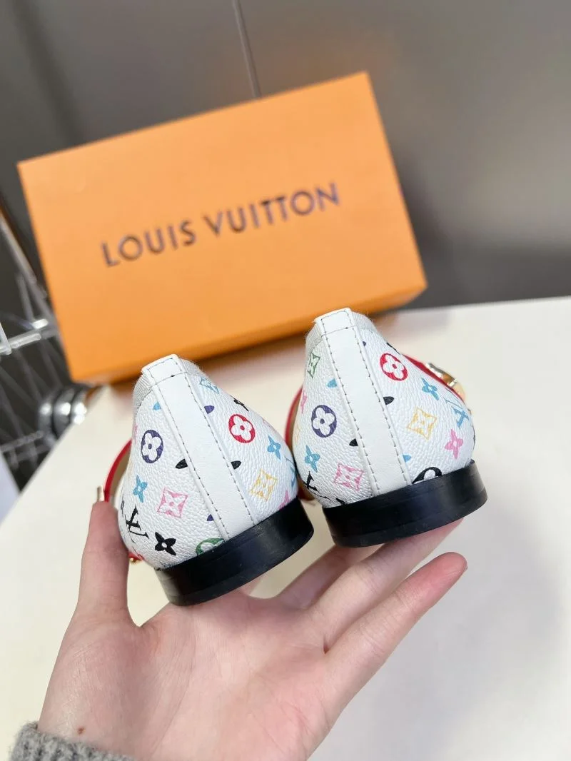 Top match Louis Vuitton Low Shoes