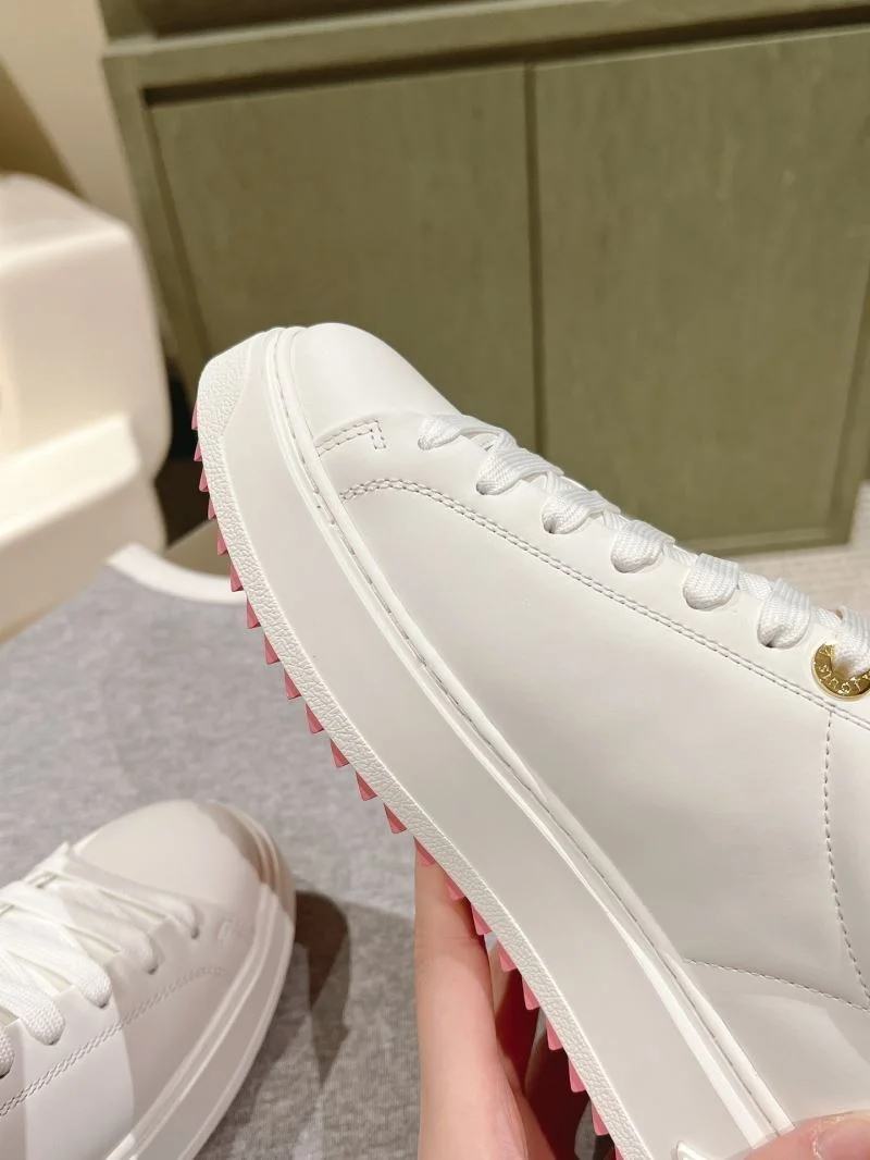 Louis Vuitton Low Shoes