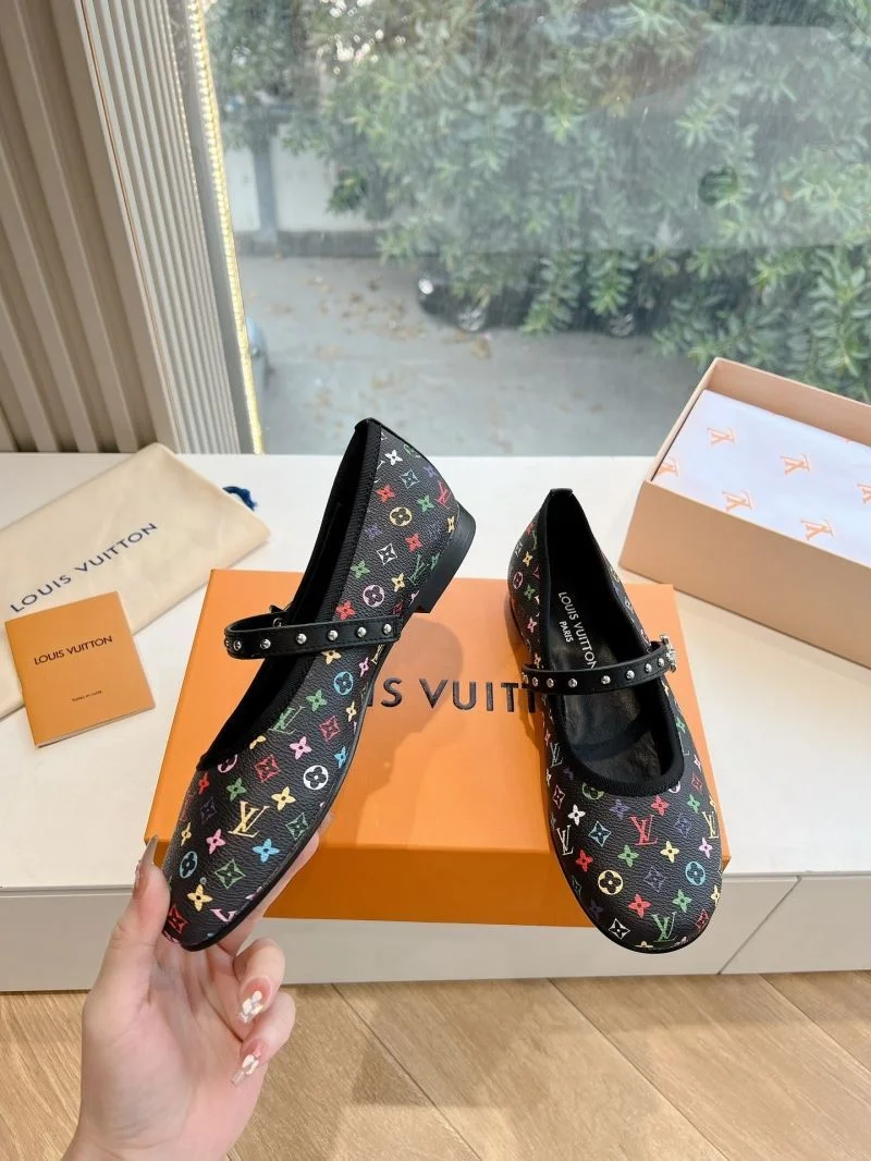 1:1 copy Louis Vuitton Low Shoes