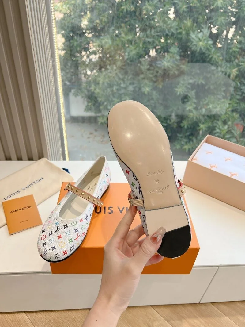 Discounted Louis Vuitton Low Shoes