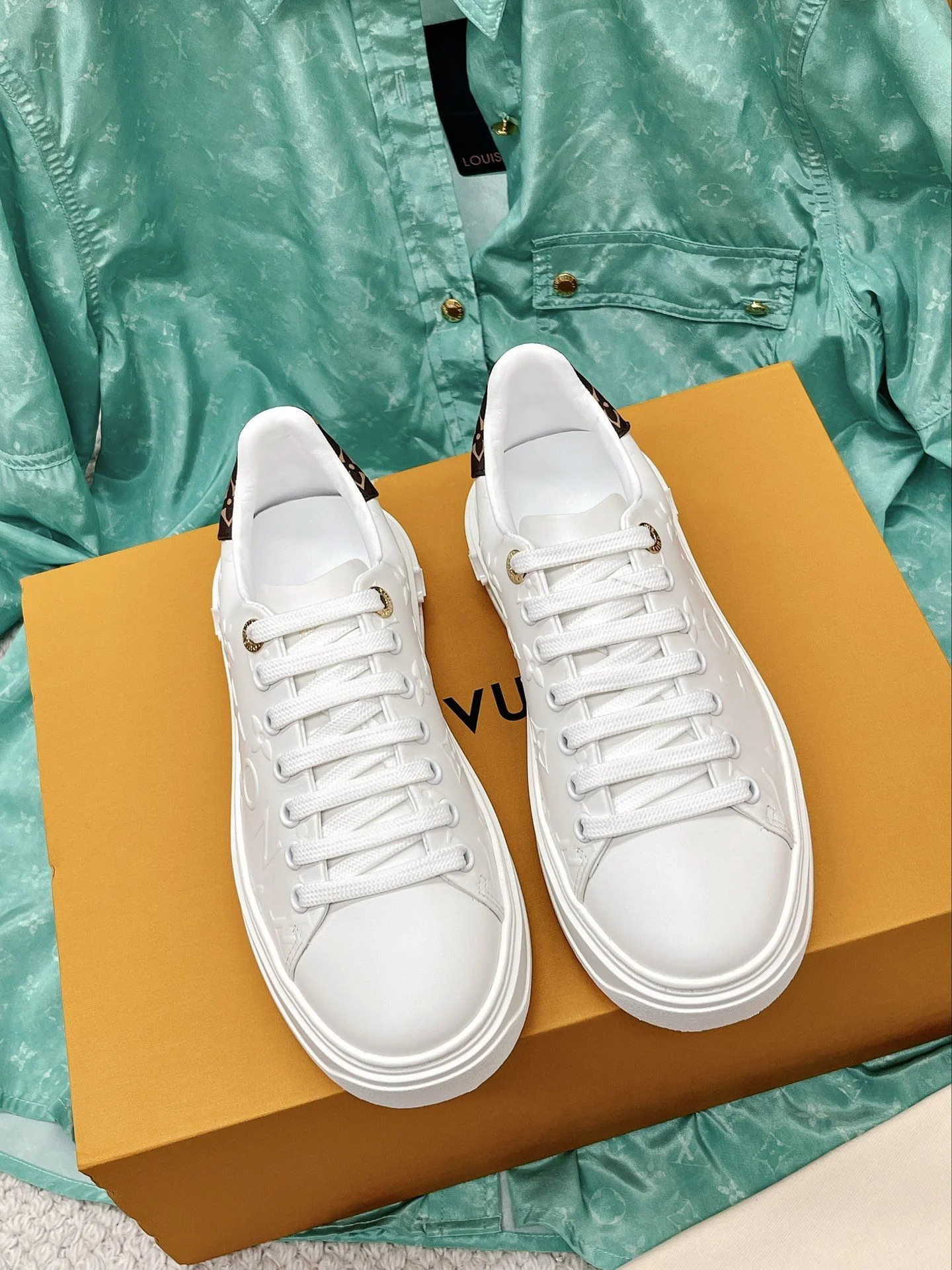 Louis Vuitton Low Shoes