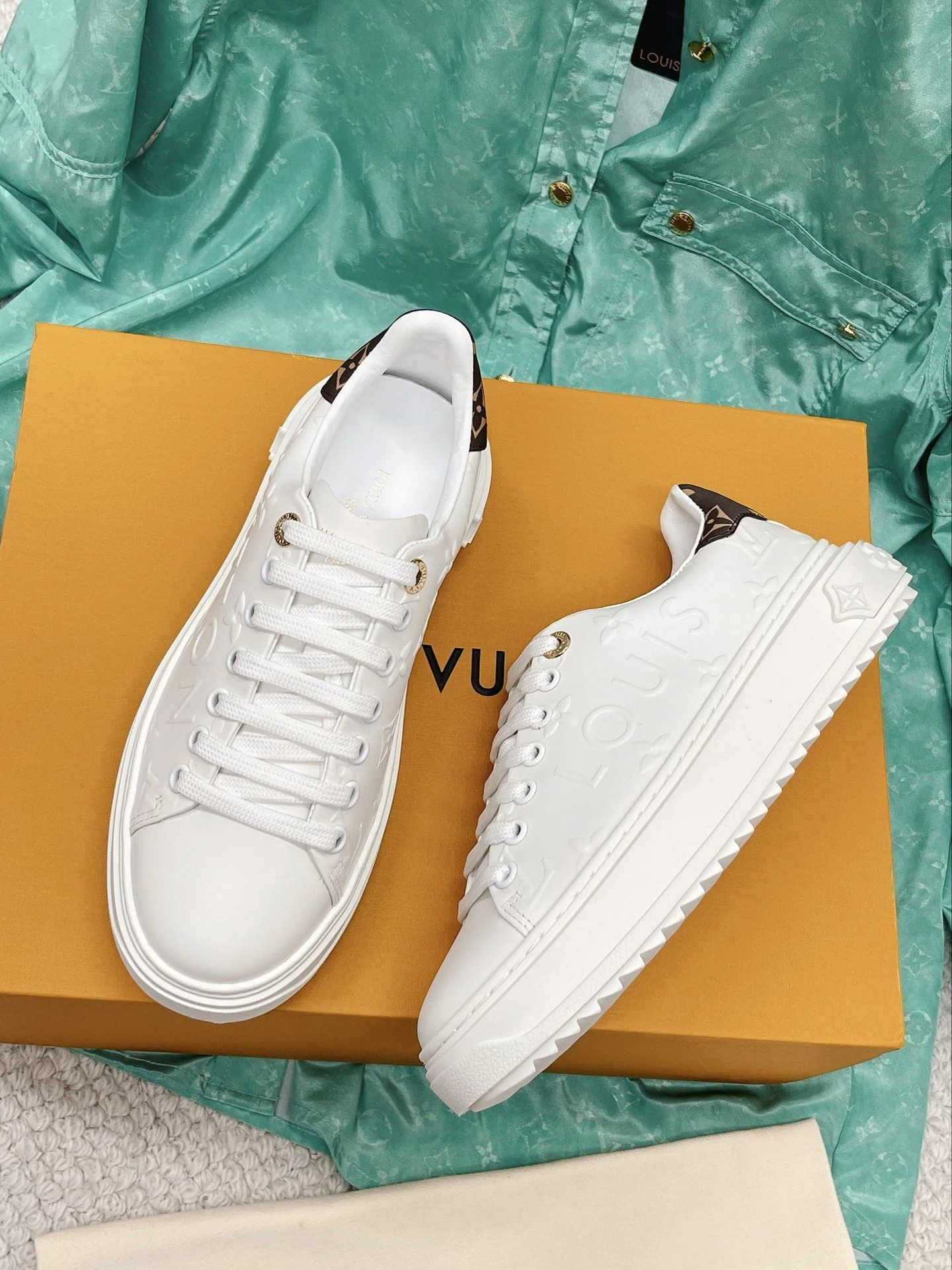 Original Louis Vuitton Low Shoes