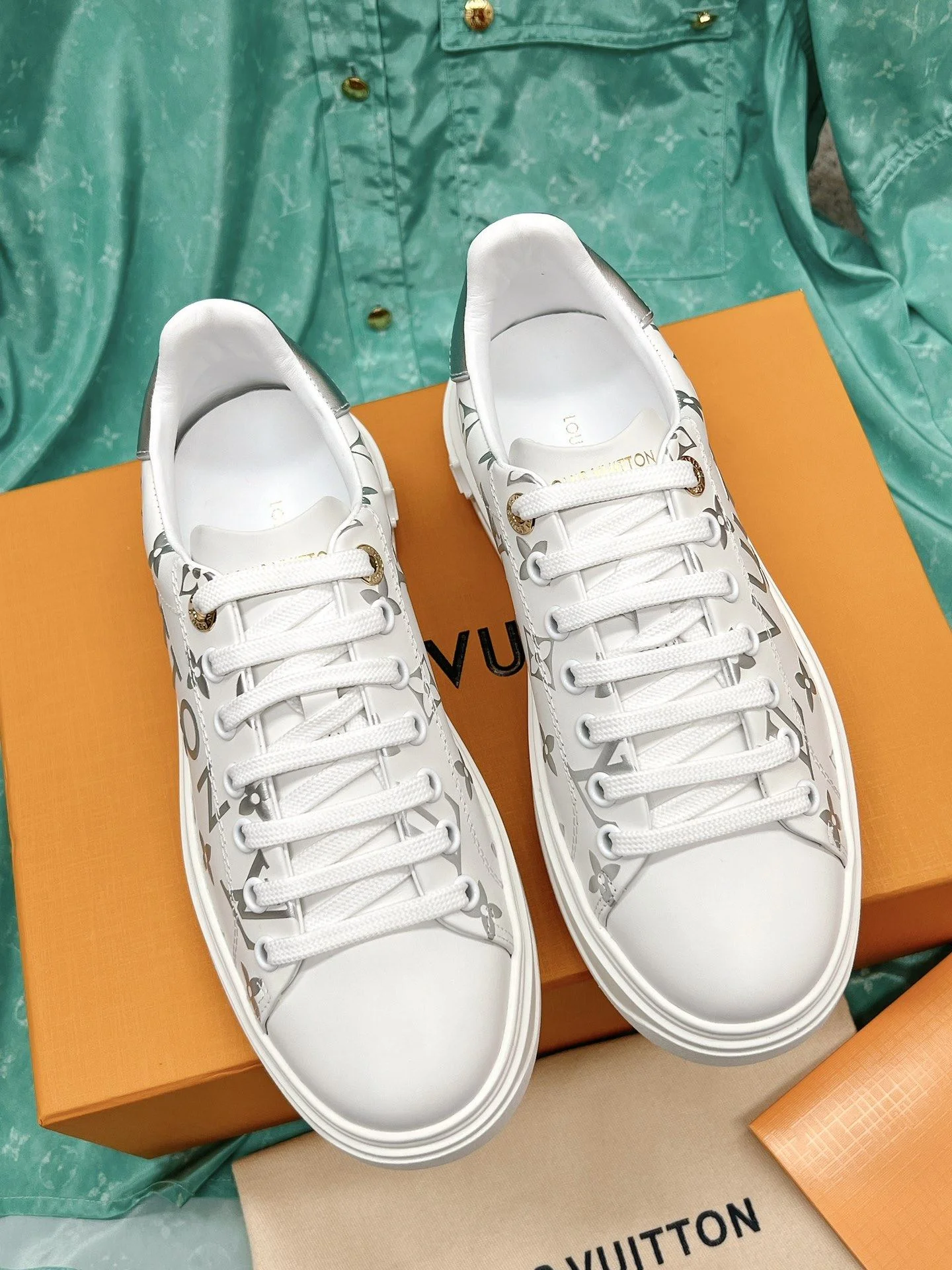 Top match Louis Vuitton Low Shoes