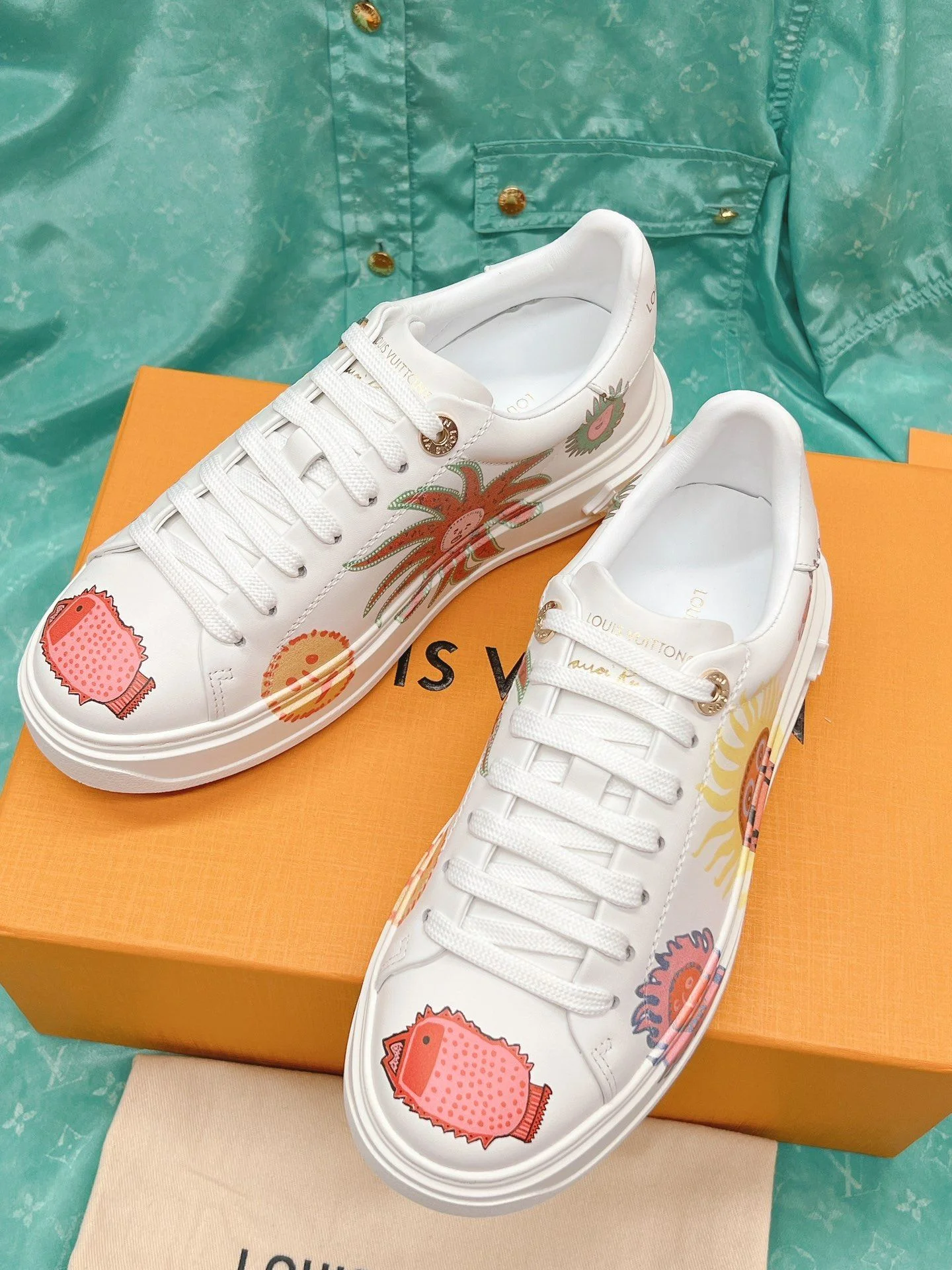 Original Louis Vuitton Low Shoes