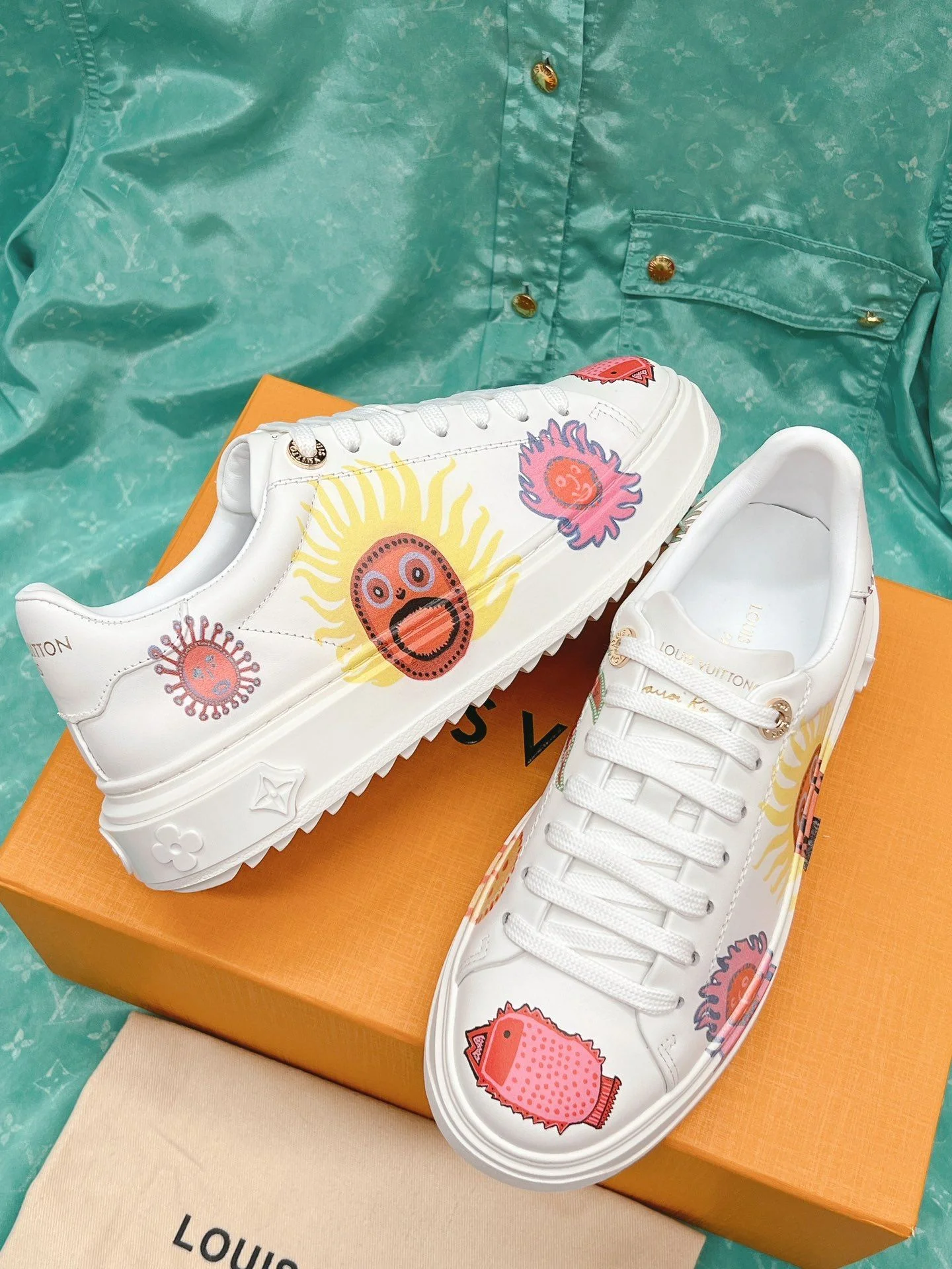 Original Louis Vuitton Low Shoes