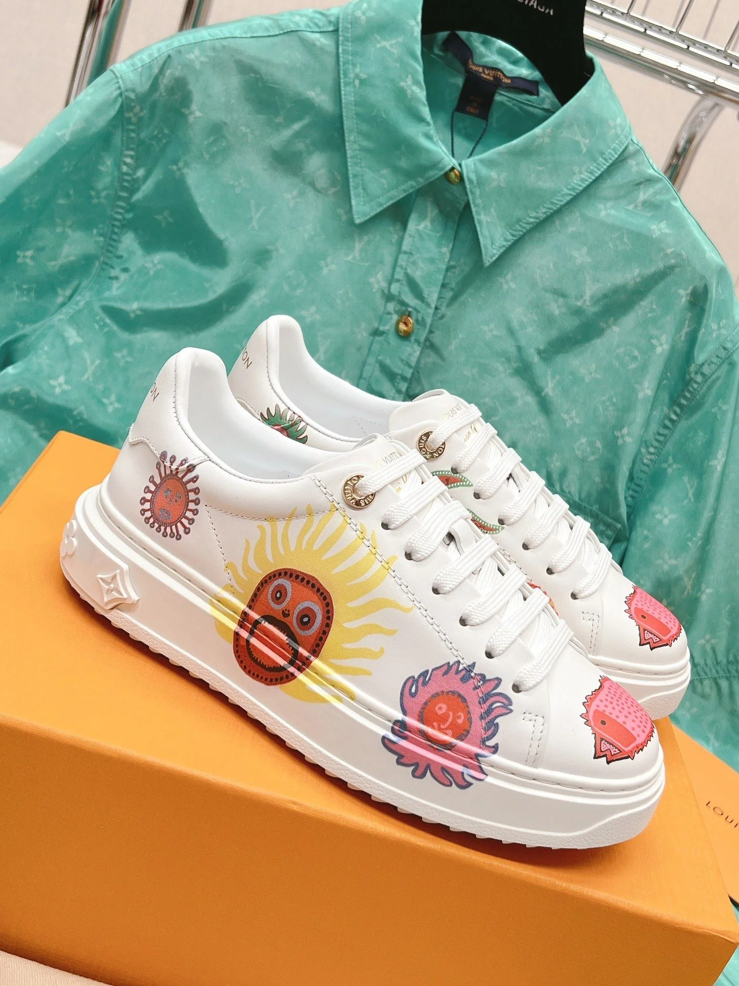 Original Louis Vuitton Low Shoes