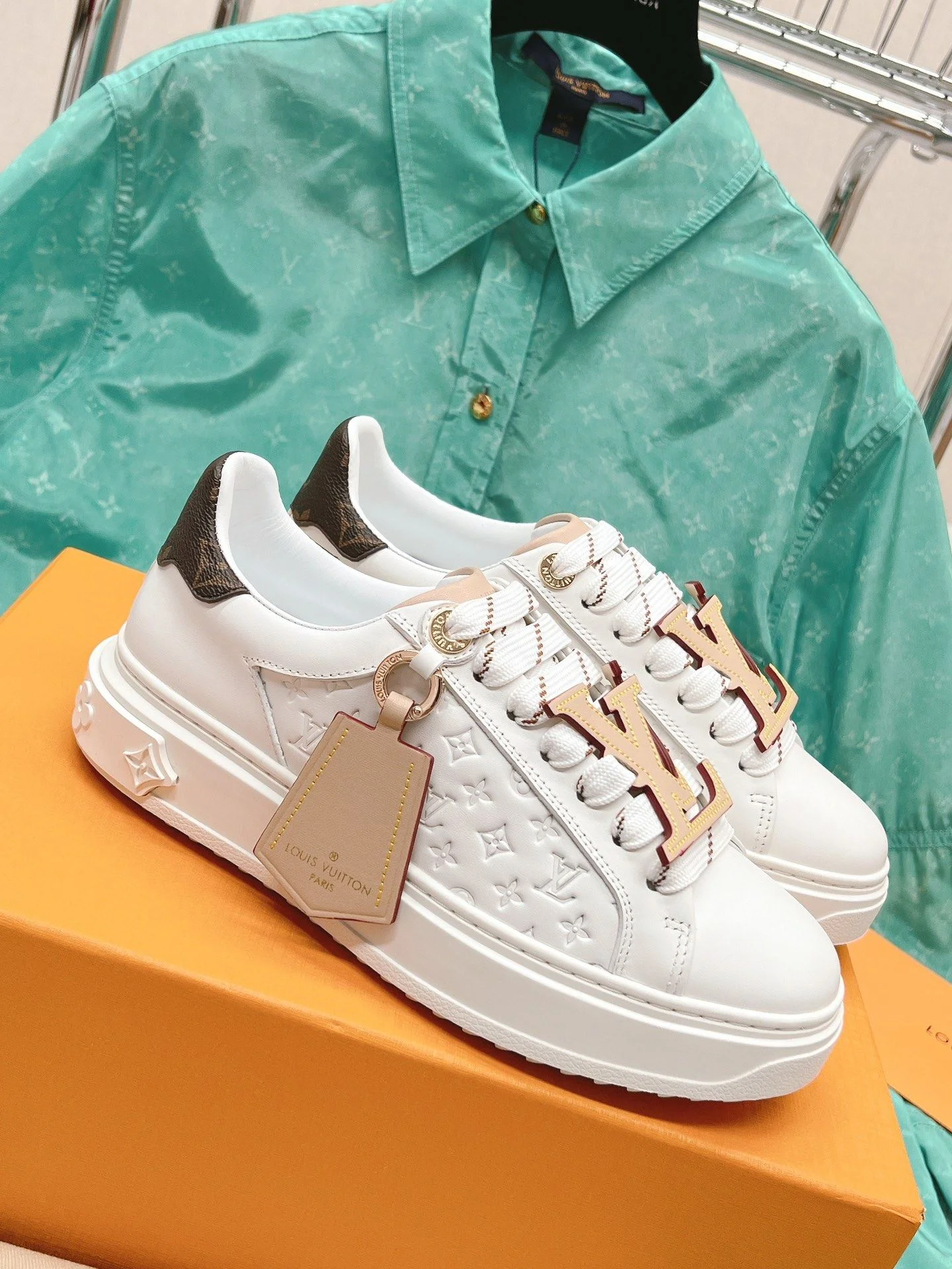 Louis Vuitton Low Shoes