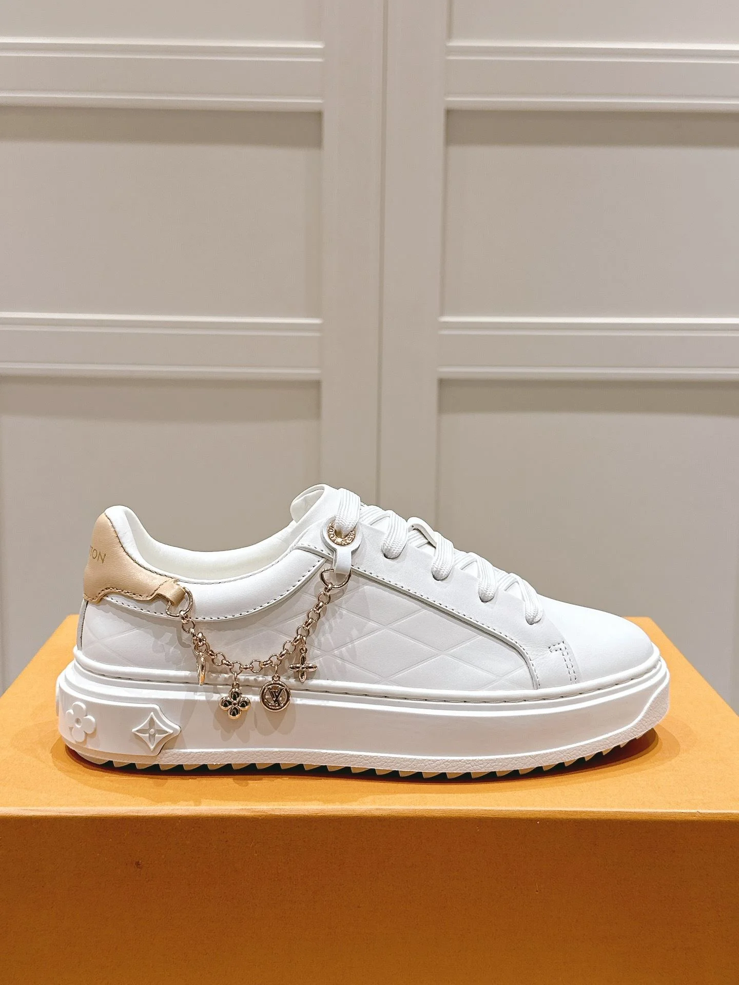 Real Louis Vuitton Low Shoes