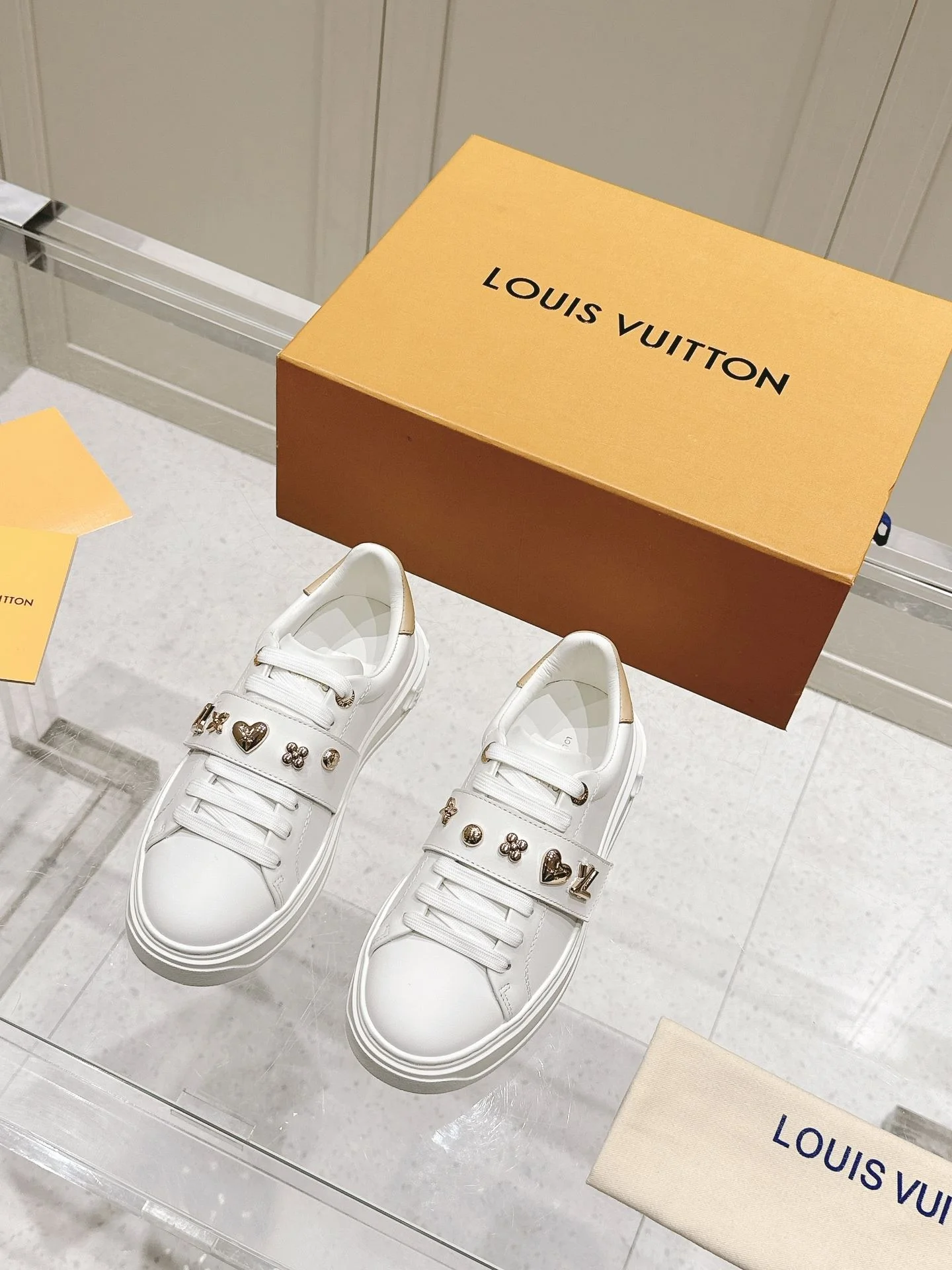 Louis Vuitton Low Shoes