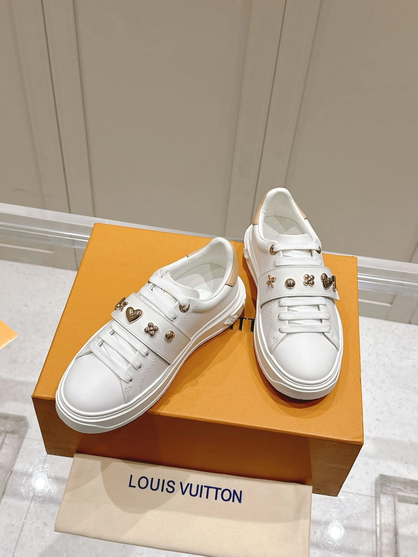 Affordable Louis Vuitton Low Shoes