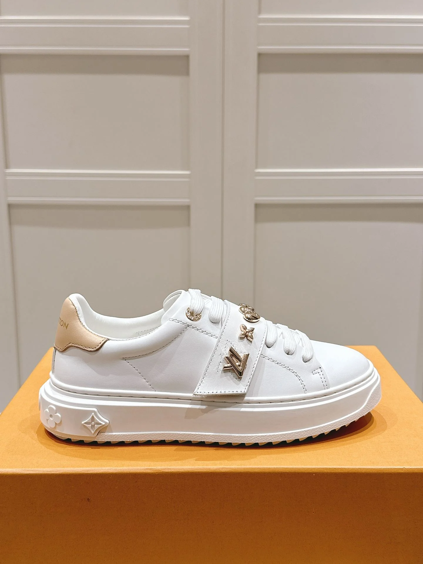 Affordable Louis Vuitton Low Shoes