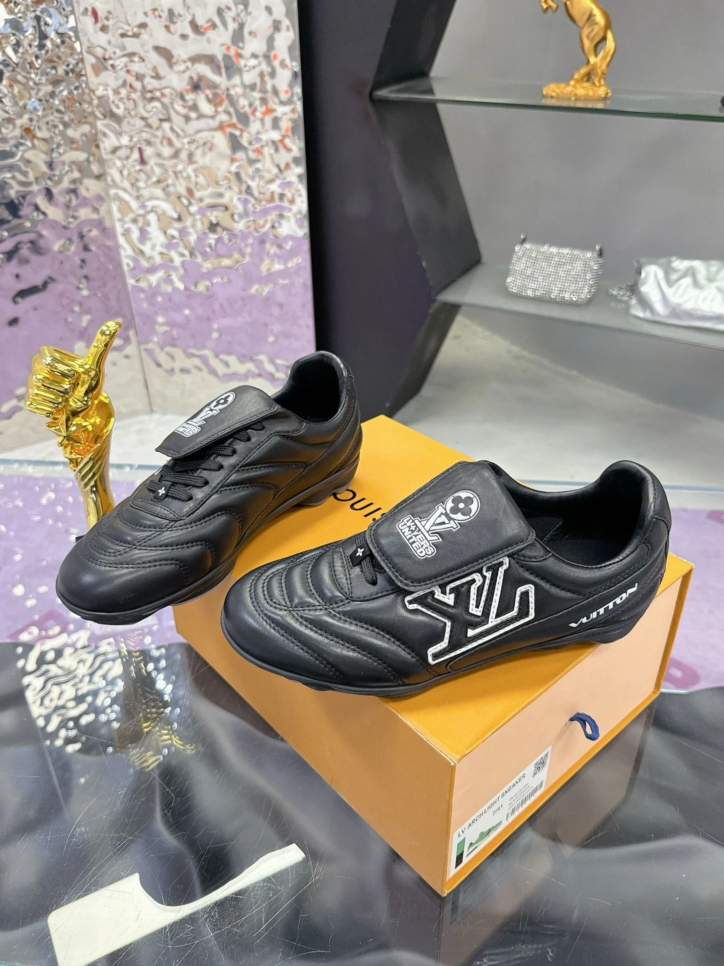 Brand-original Louis Vuitton Low Shoes