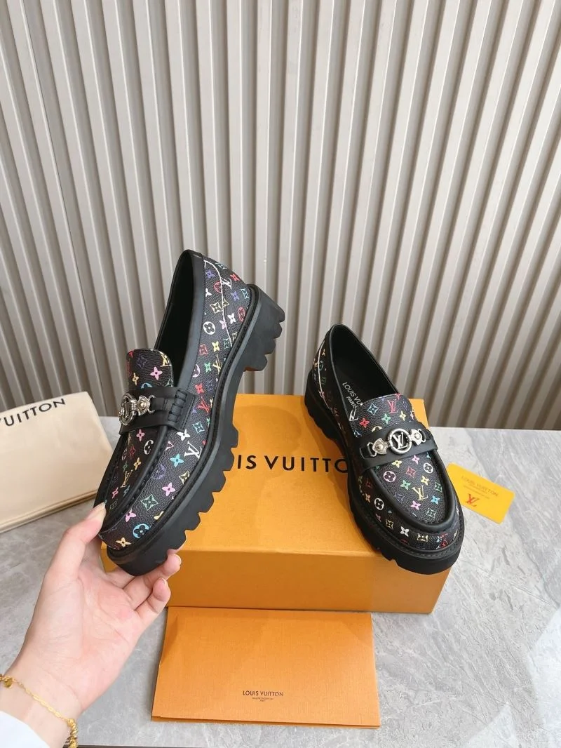 Louis Vuitton Low Shoes