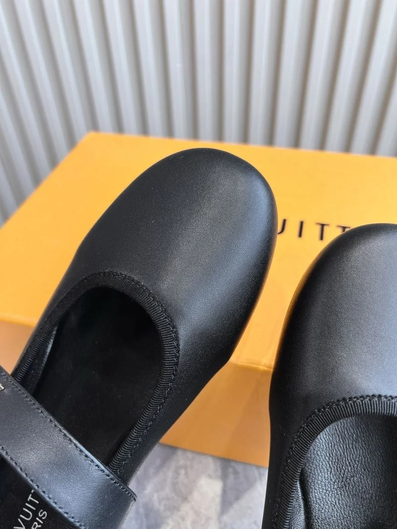 Cut-rate Louis Vuitton Low Shoes