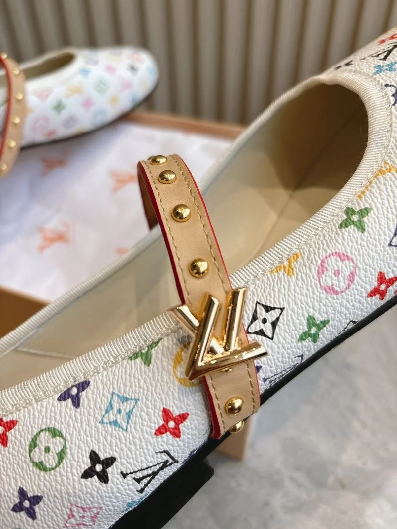 Perfect replica Louis Vuitton Low Shoes