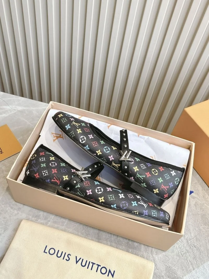 Louis Vuitton Low Shoes