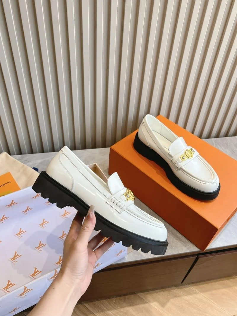 Mirror quality Louis Vuitton Low Shoes