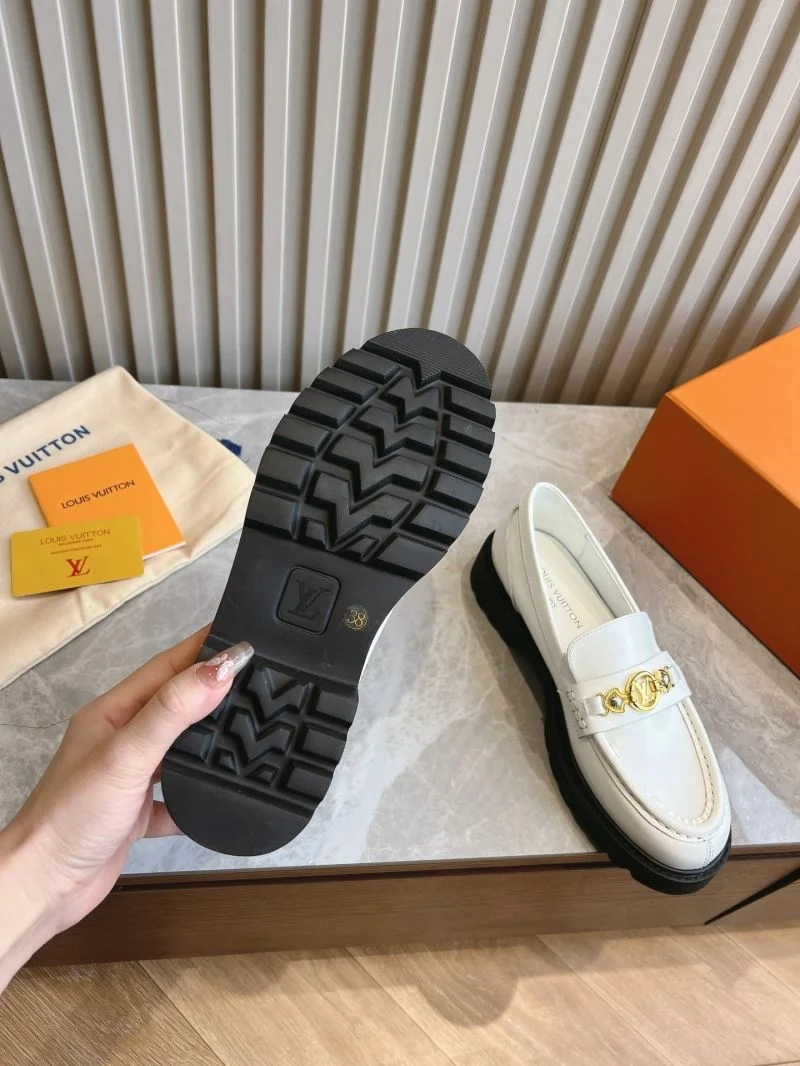 Mirror quality Louis Vuitton Low Shoes