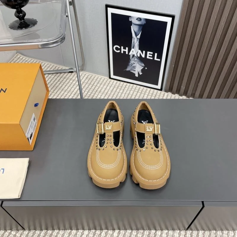 Louis Vuitton Low Shoes