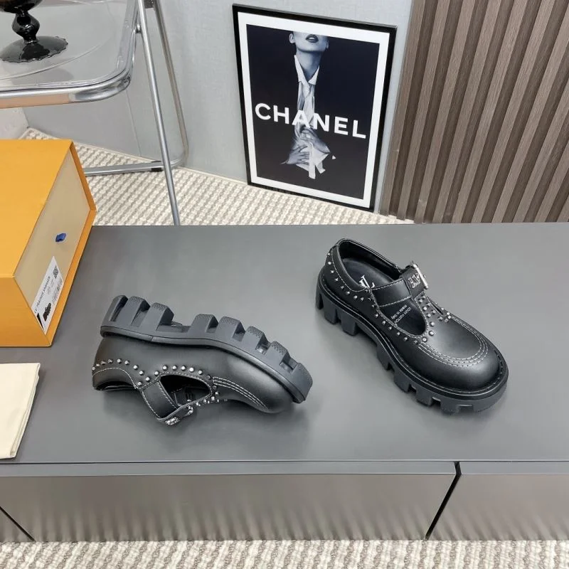 Brand-original Louis Vuitton Low Shoes