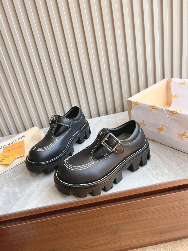 Louis Vuitton Low Shoes